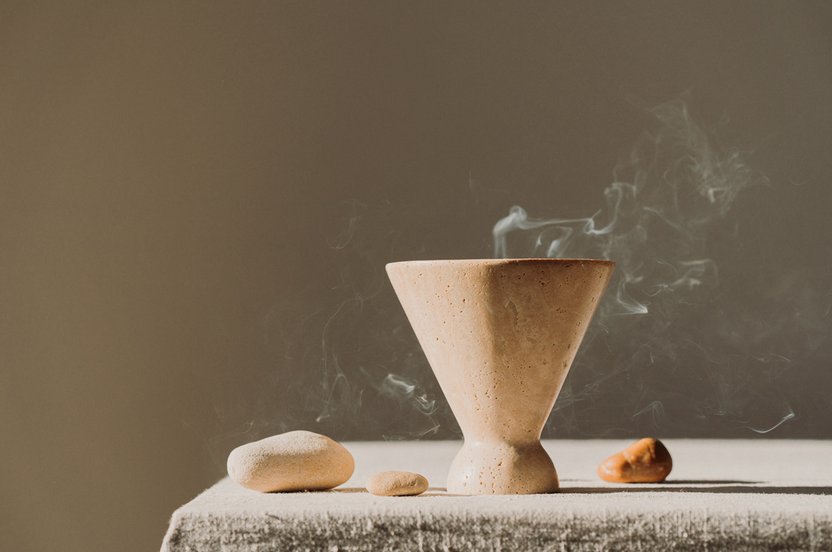 How to Use Bakhoor: Step-by-Step Guide – Ineerah